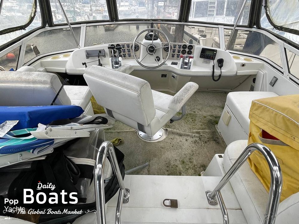 1998 Carver Yachts 325 Aft Cabin for sale. View price, photos and Buy ...