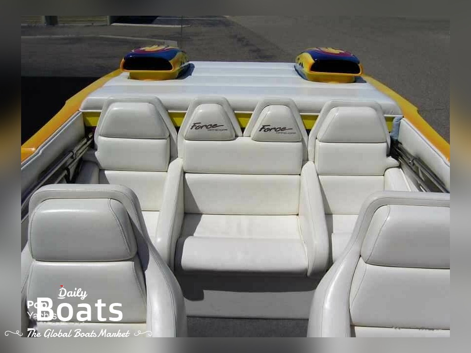2004 Force Boats 29 for sale. View price, photos and Buy 2004 Force ...