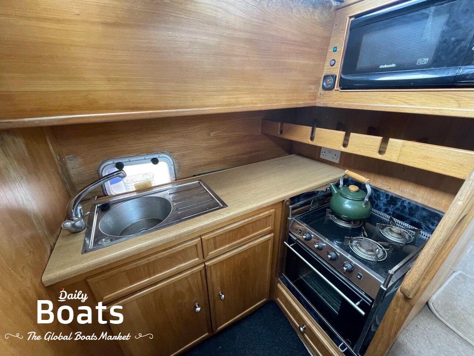 1989 Colvic Craft Suncruiser 35 for sale. View price, photos and Buy ...