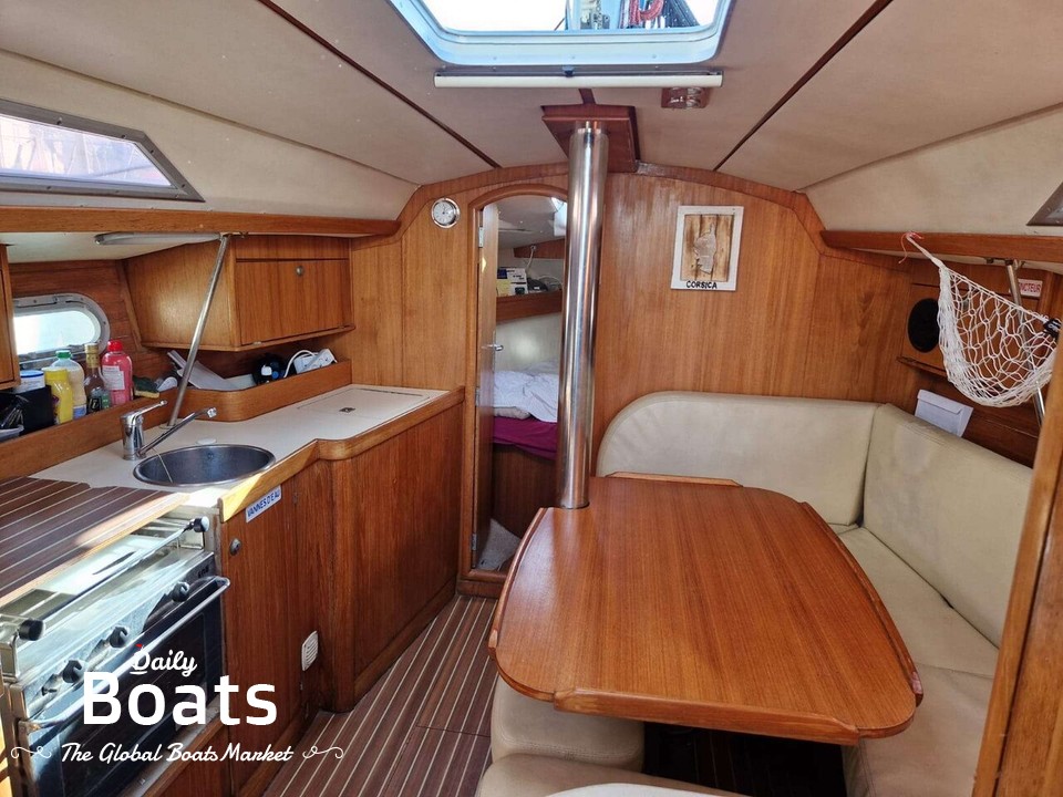 1992 Jeanneau Sun Odyssey 33 for sale. View price, photos and Buy 1992 ...