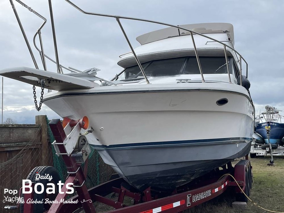 1991 Bayliner 3058 Command Bridge for sale. View price, photos and Buy ...