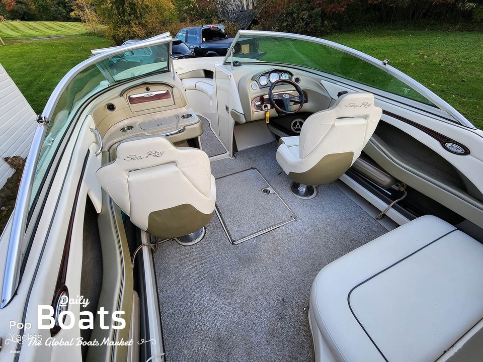 2007 Sea Ray 220 Select for sale. View price, photos and Buy 2007 Sea ...