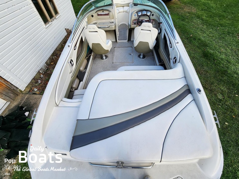 2007 Sea Ray 220 Select for sale. View price, photos and Buy 2007 Sea ...
