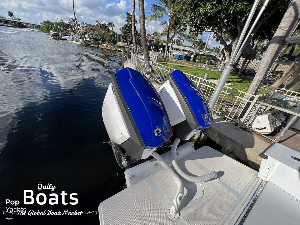 1990 Ocean Master 31 for sale. View price, photos and Buy 1990 Ocean ...