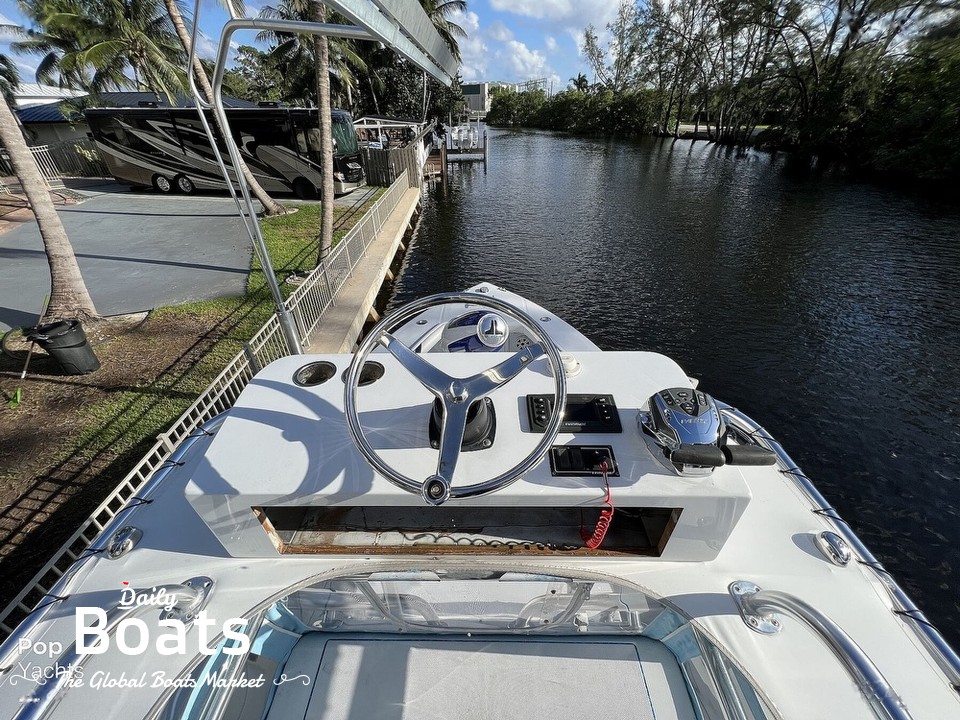 1990 Ocean Master 31 for sale. View price, photos and Buy 1990 Ocean ...