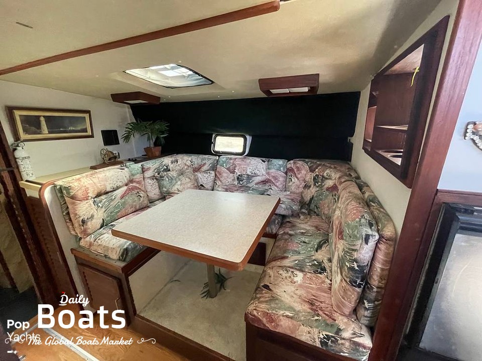 1981 Silverton 37 Convertible for sale. View price, photos and Buy 1981 ...