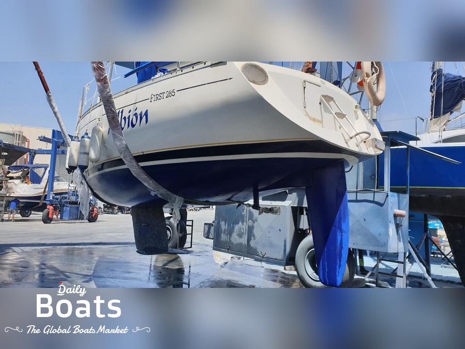 1990 Bénéteau First 285 for sale. View price, photos and Buy 1990 ...