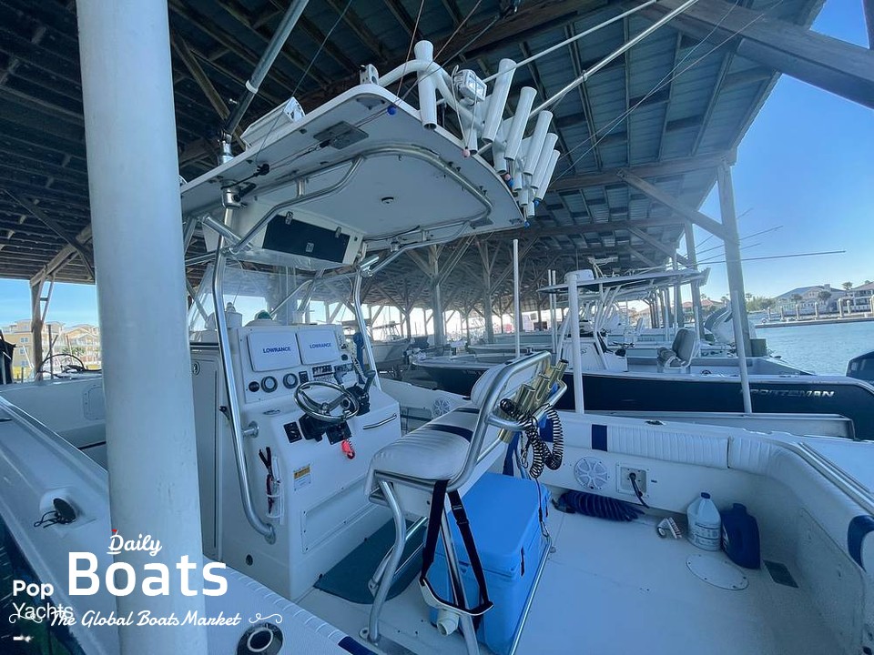 2001 World Cat 266 Sf for sale. View price, photos and Buy 2001 World ...