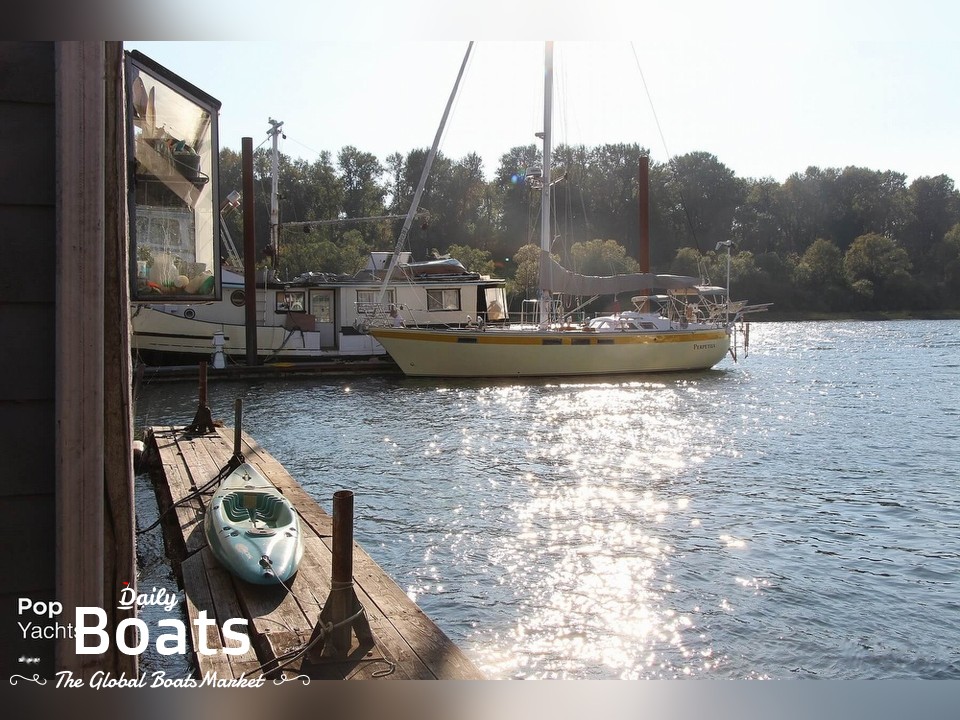 1980 Corbin 39 Cutter Pilothouse for sale. View price, photos and Buy ...