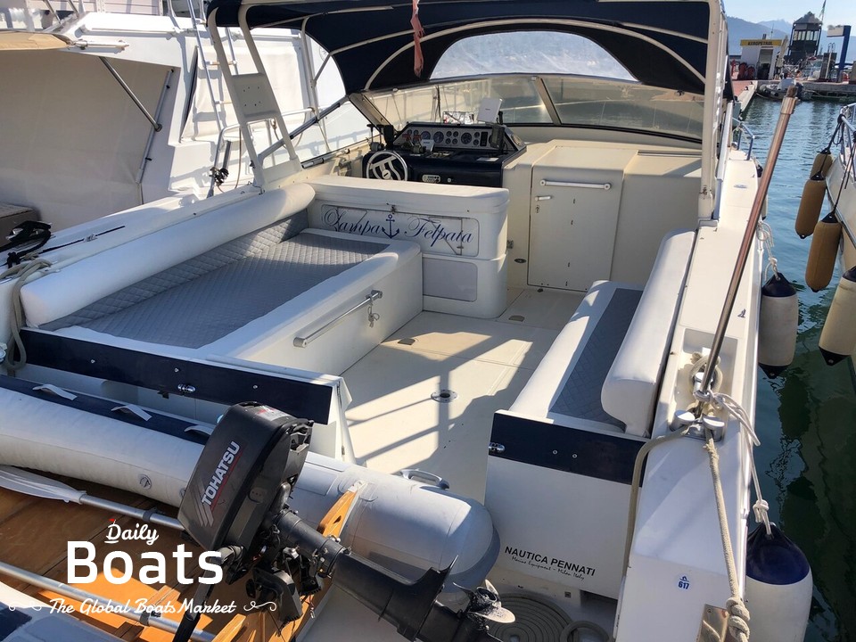 1985 Ferretti Yachts Altura 35 for sale. View price, photos and Buy ...