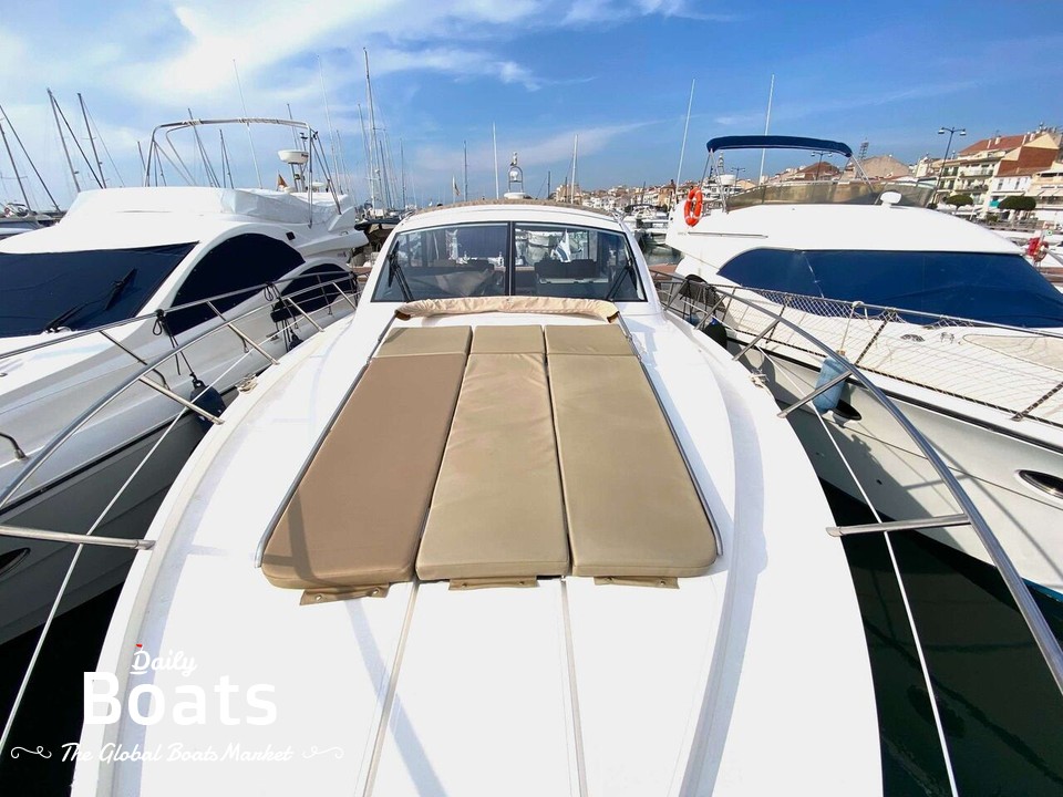 2012 Sealine Sc42 for sale. View price, photos and Buy 2012 Sealine ...