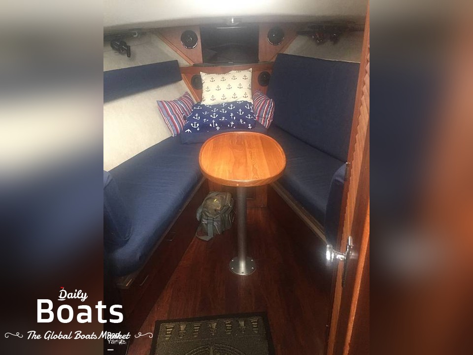 1986 Topaz Marine 29 for sale. View price, photos and Buy 1986 Topaz ...