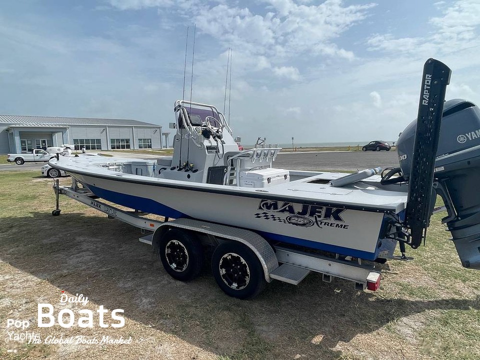 2021 Majek 25 Xtreme for sale. View price, photos and Buy 2021 Majek 25 ...