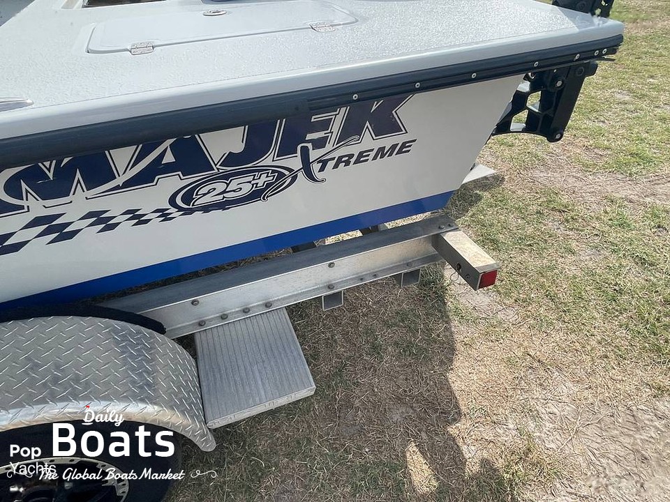2021 Majek 25 Xtreme for sale. View price, photos and Buy 2021 Majek 25 ...