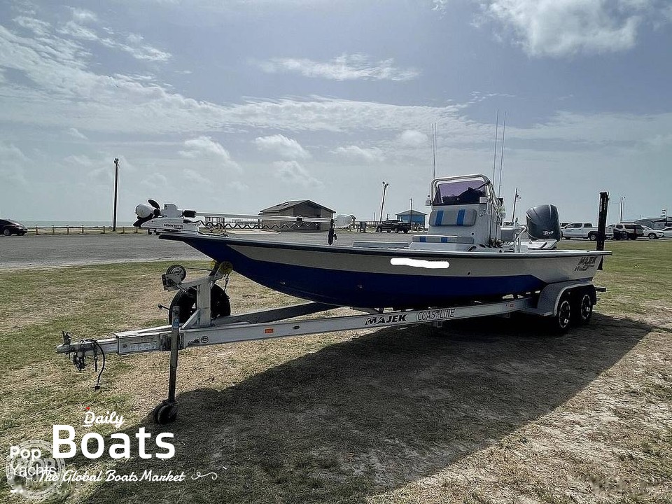 2021 Majek 25 Xtreme for sale. View price, photos and Buy 2021 Majek 25 ...