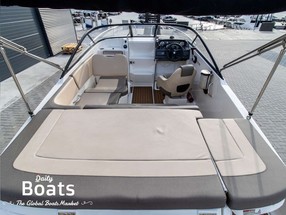 2018 Bayliner Vr5 Cuddy for sale. View price, photos and Buy 2018 ...