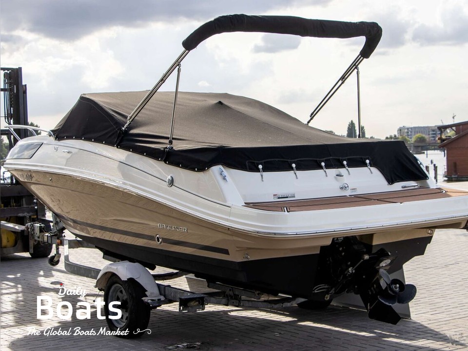 2018 Bayliner Vr5 Cuddy for sale. View price, photos and Buy 2018 ...