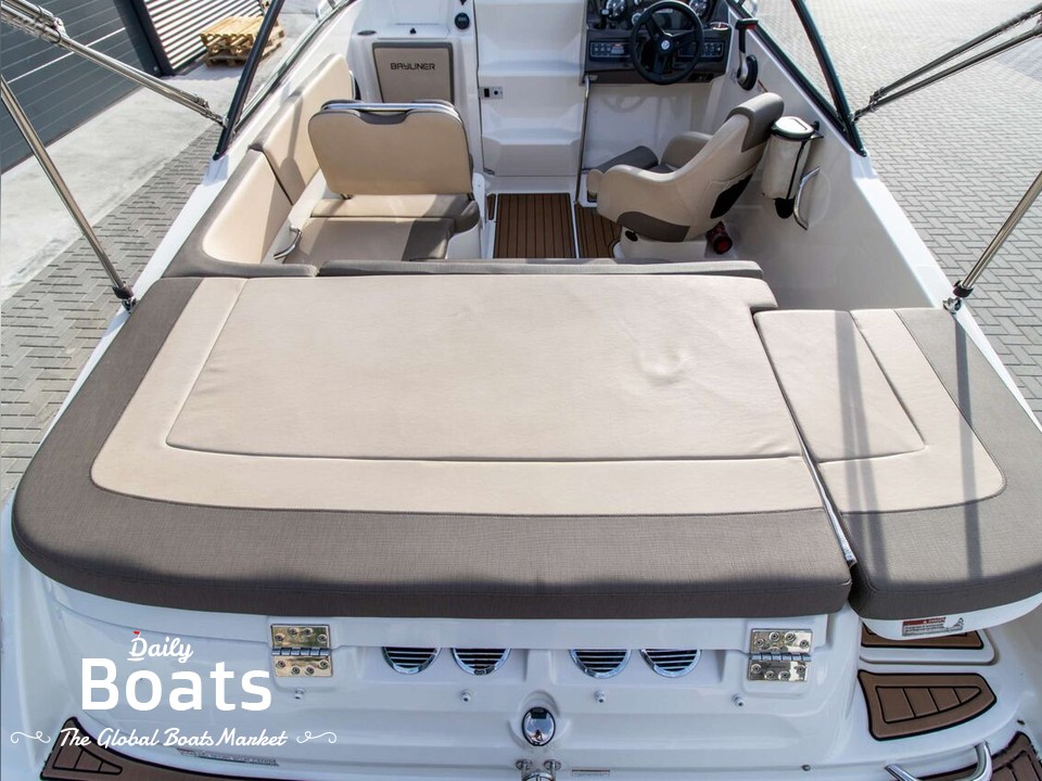 2018 Bayliner Vr5 Cuddy for sale. View price, photos and Buy 2018 ...