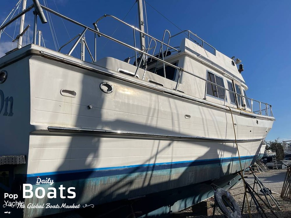 1984 Present Yachts Double Cabin for sale. View price, photos and Buy ...