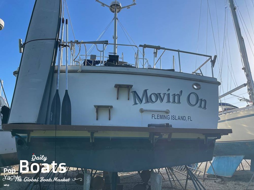 1984 Present Yachts Double Cabin for sale. View price, photos and Buy ...