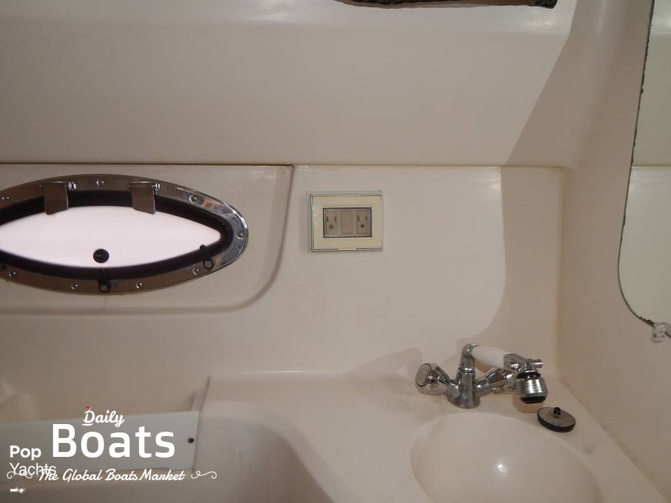 2008 Regal 2565 Window Express Cruiser for sale. View price, photos and ...