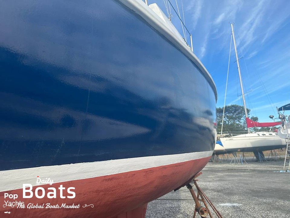 1972 CAL 27 Pop Top for sale. View price, photos and Buy 1972 CAL 27 ...