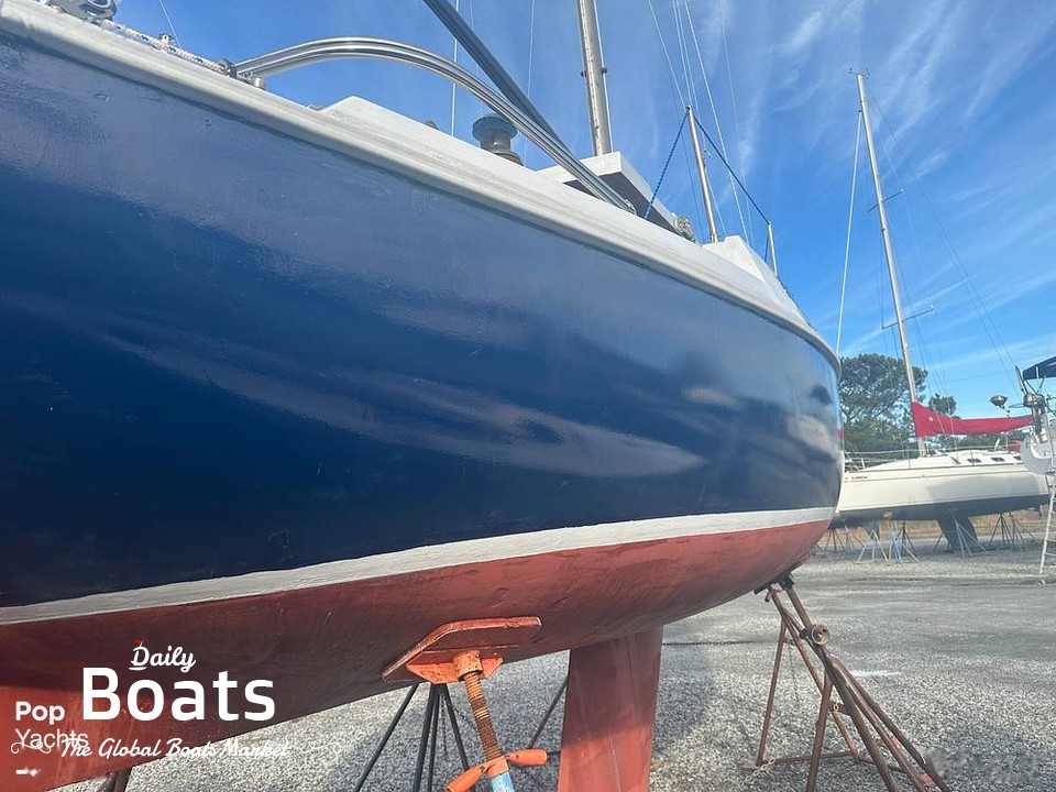 1972 CAL 27 Pop Top for sale. View price, photos and Buy 1972 CAL 27 ...