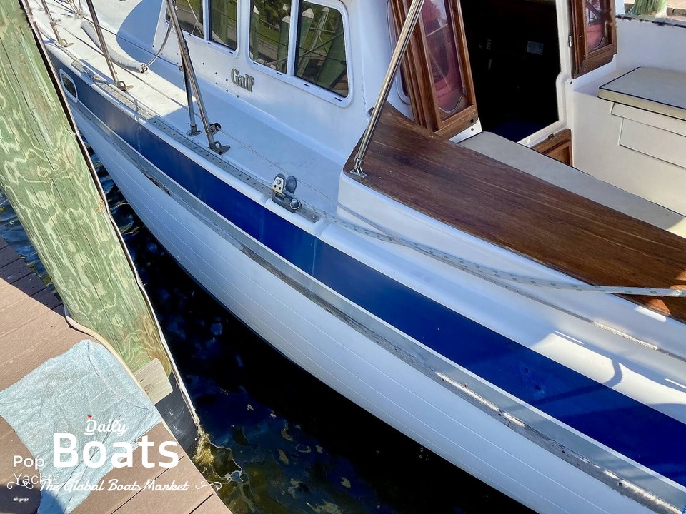 1987 Gulf Coast Sailboats 32 Pilothouse for sale. View price, photos ...