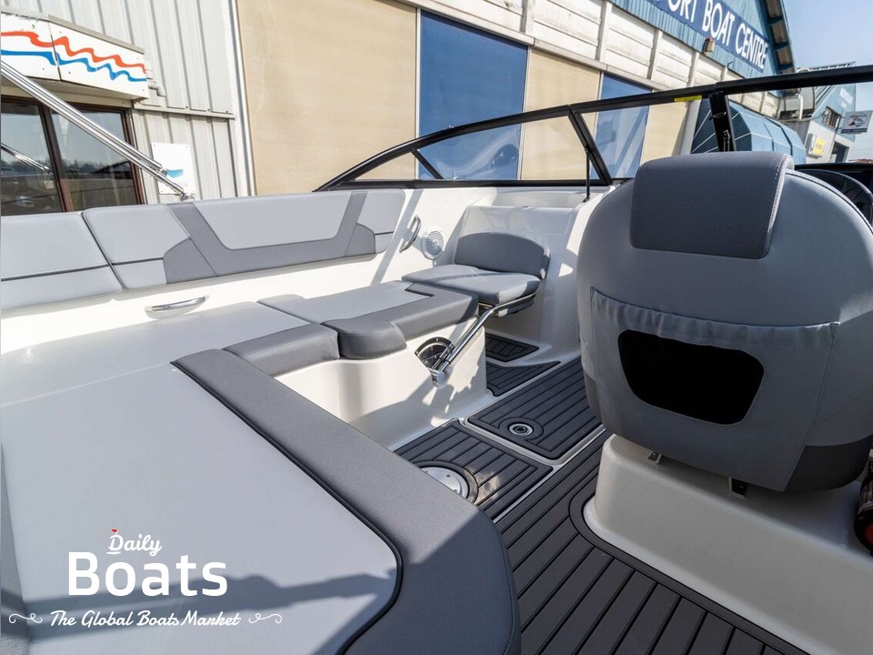 2022 Bayliner Vr5 Outboard for sale. View price, photos and Buy 2022 ...