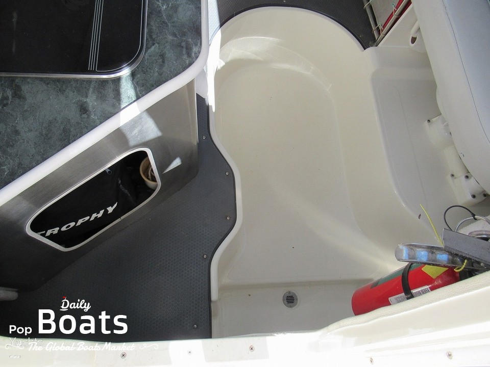 2004 Trophy Boats Pro 2502 Walk Around for sale. View price, photos and ...