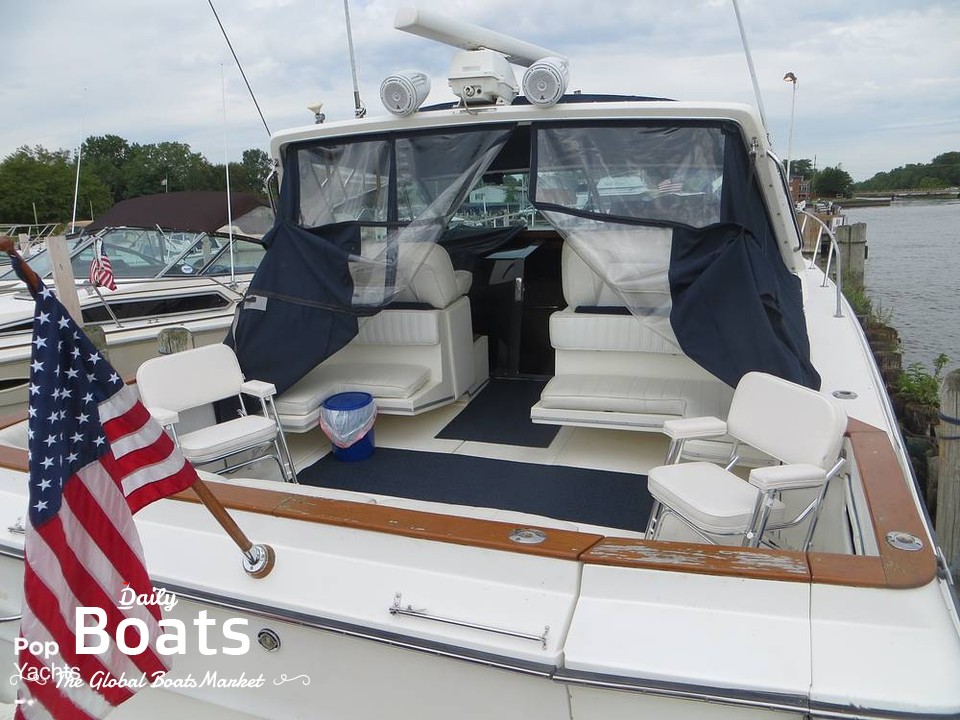 1989 Sea Ray 390 Express Cruiser for sale. View price, photos and Buy ...