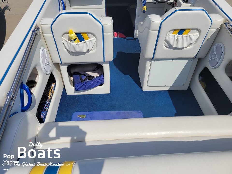 2005 Warlock Powerboats 29 World Class for sale. View price, photos and ...