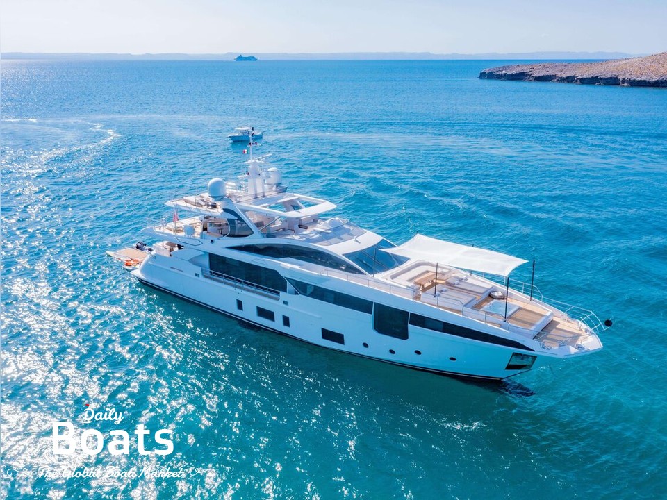 2018 Azimut Grande 35 for sale. View price, photos and Buy 2018 Azimut ...