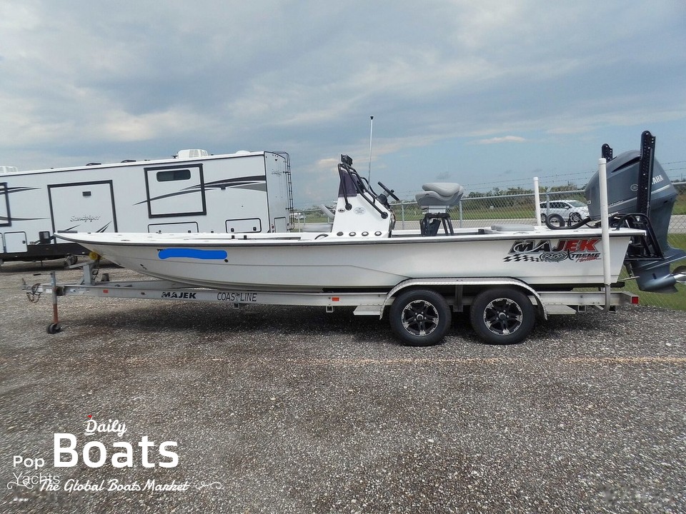 2020 Majek 25 Xtreme for sale. View price, photos and Buy 2020 Majek 25 ...