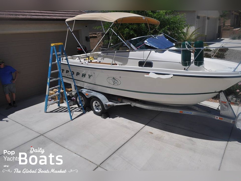 2001 Trophy Boats 2052 for sale. View price, photos and Buy 2001 Trophy ...