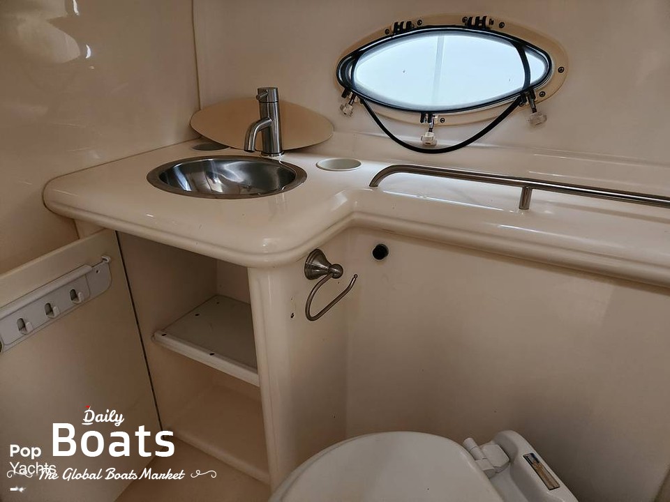 2002 Larson Cabrio 330 for sale. View price, photos and Buy 2002 Larson ...