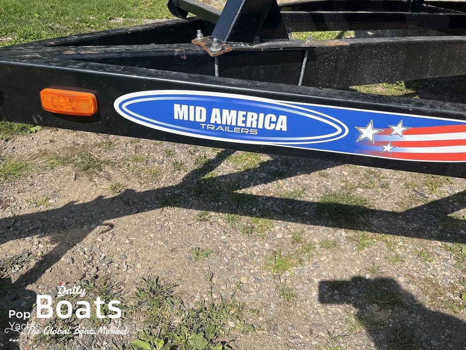 1998 Godfrey Marine Pontoon Custom Houseboat for sale. View price ...