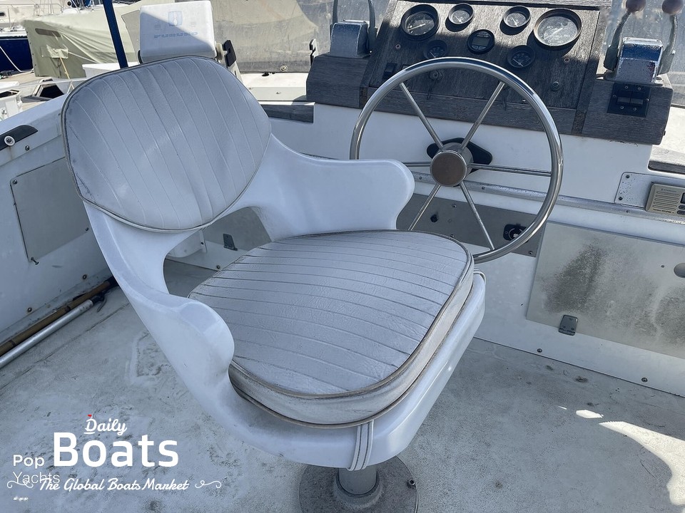 1978 Uniflite 28 Sport Fish Sedan for sale. View price, photos and Buy ...