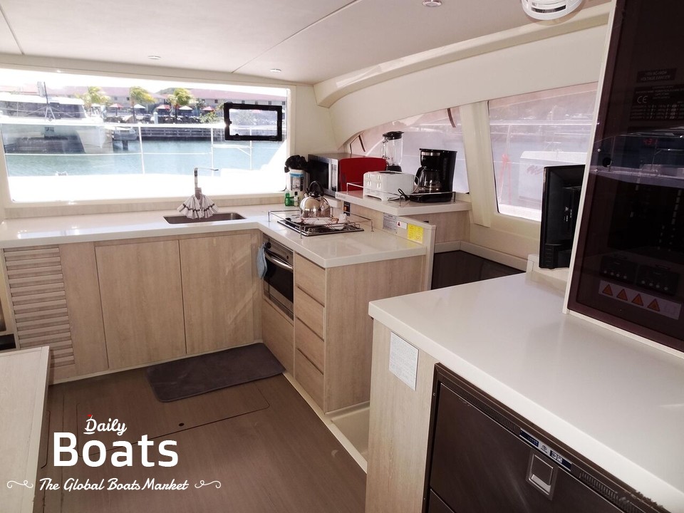 2016 Leopard Yachts 43 Powercat for sale. View price, photos and Buy ...