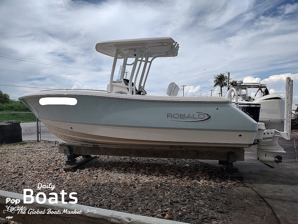 2021 Robalo Boats R230 for sale. View price, photos and Buy 2021 Robalo ...