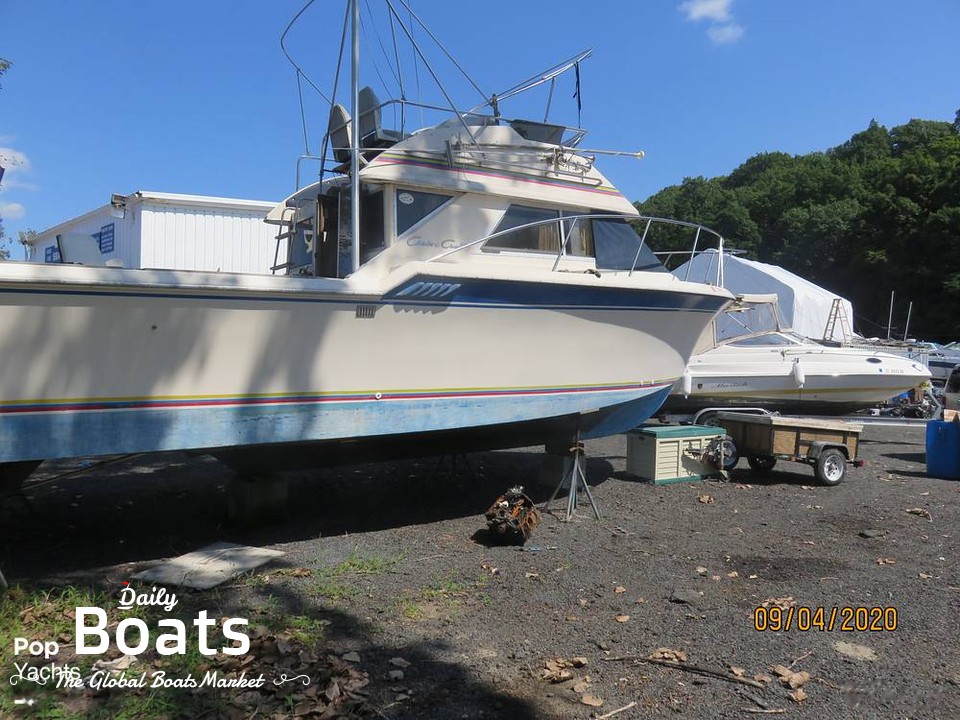 1984 Chris-Craft 315 Commander Sport Fish for sale. View price, photos ...