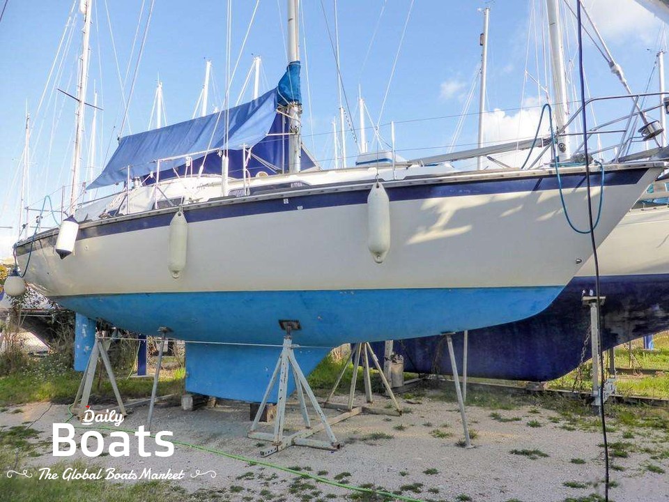 1993 Westerly 35 Ocean Qwest for sale. View price, photos and Buy 1993 ...