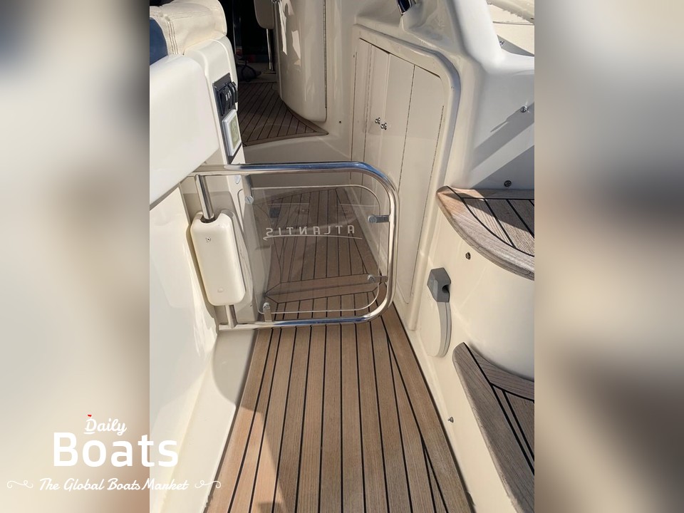 2008 Azimut Atlantis 42 Xl for sale. View price, photos and Buy 2008 ...
