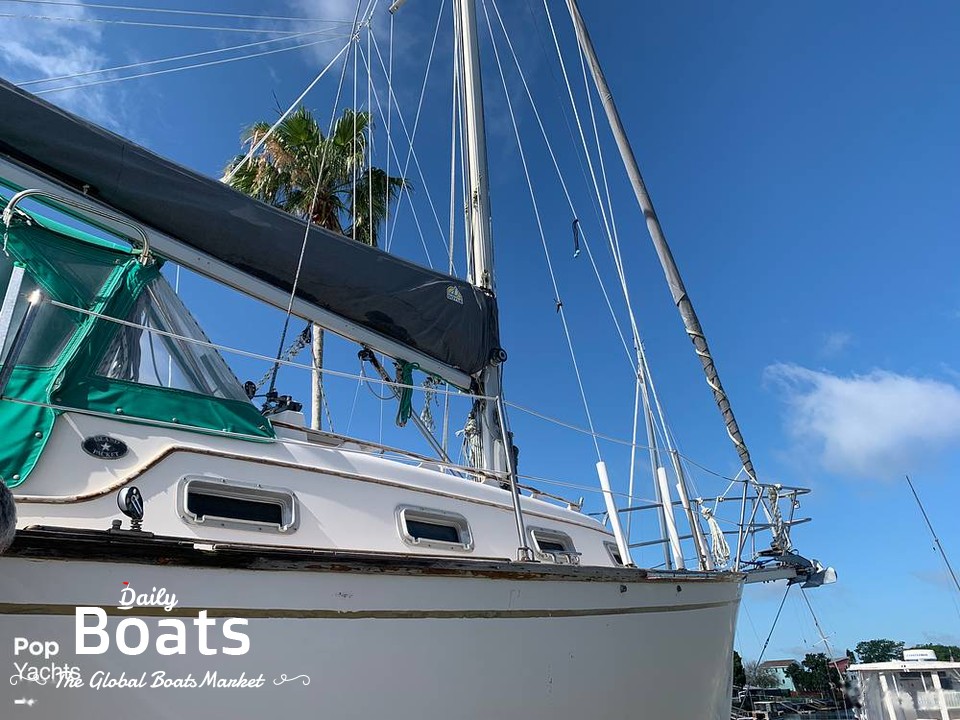 1986 Island Packet 27 for sale. View price, photos and Buy 1986 Island ...