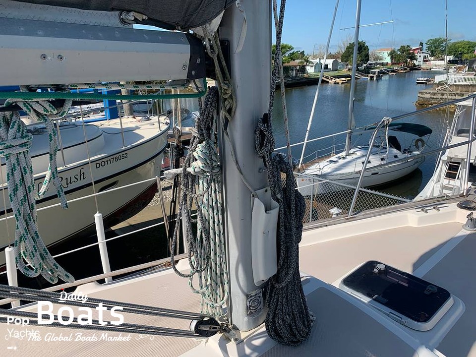 1986 Island Packet 27 for sale. View price, photos and Buy 1986 Island ...