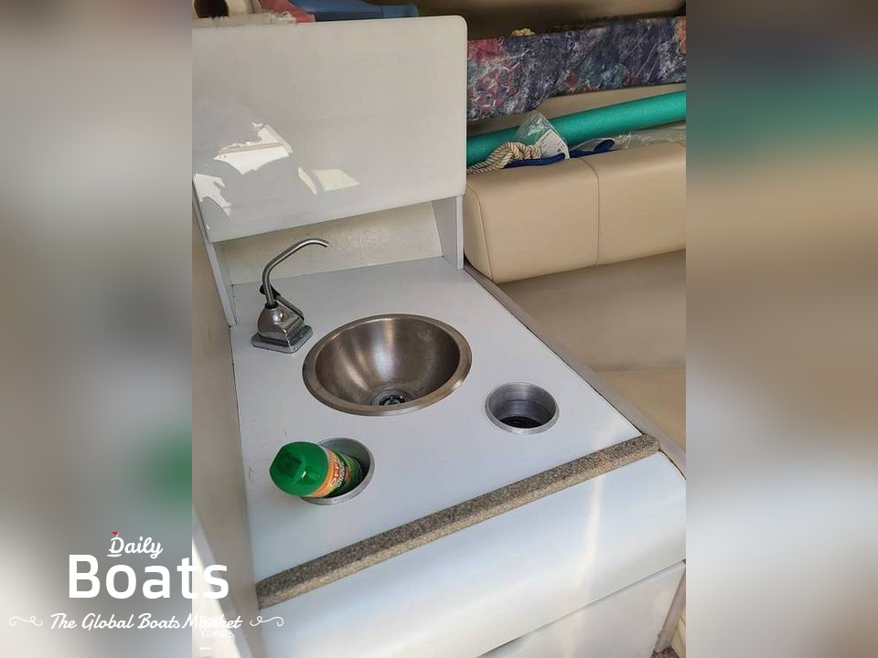 1998 Formula Boats 252 for sale. View price, photos and Buy 1998 ...