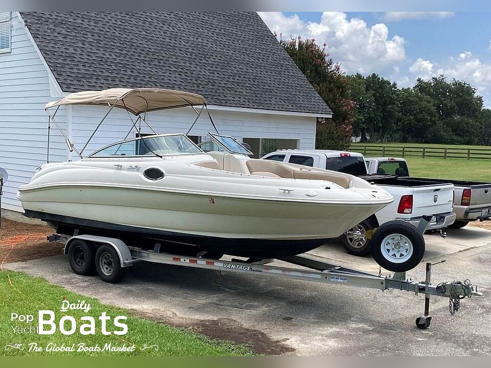 2001 Sea Ray 240 Sundeck for sale. View price, photos and Buy 2001 Sea ...