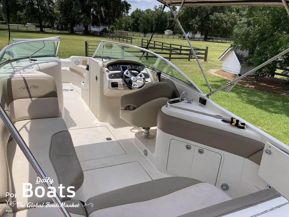 2001 Sea Ray 240 Sundeck for sale. View price, photos and Buy 2001 Sea ...