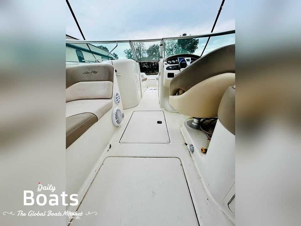 2001 Sea Ray 240 Sundeck for sale. View price, photos and Buy 2001 Sea ...