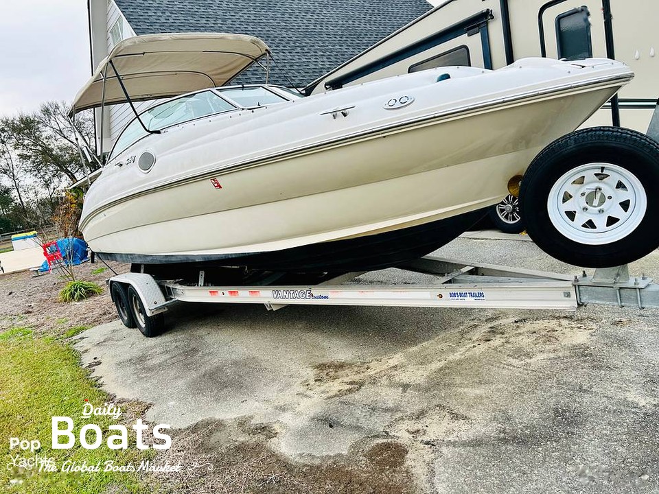2001 Sea Ray 240 Sundeck for sale. View price, photos and Buy 2001 Sea ...